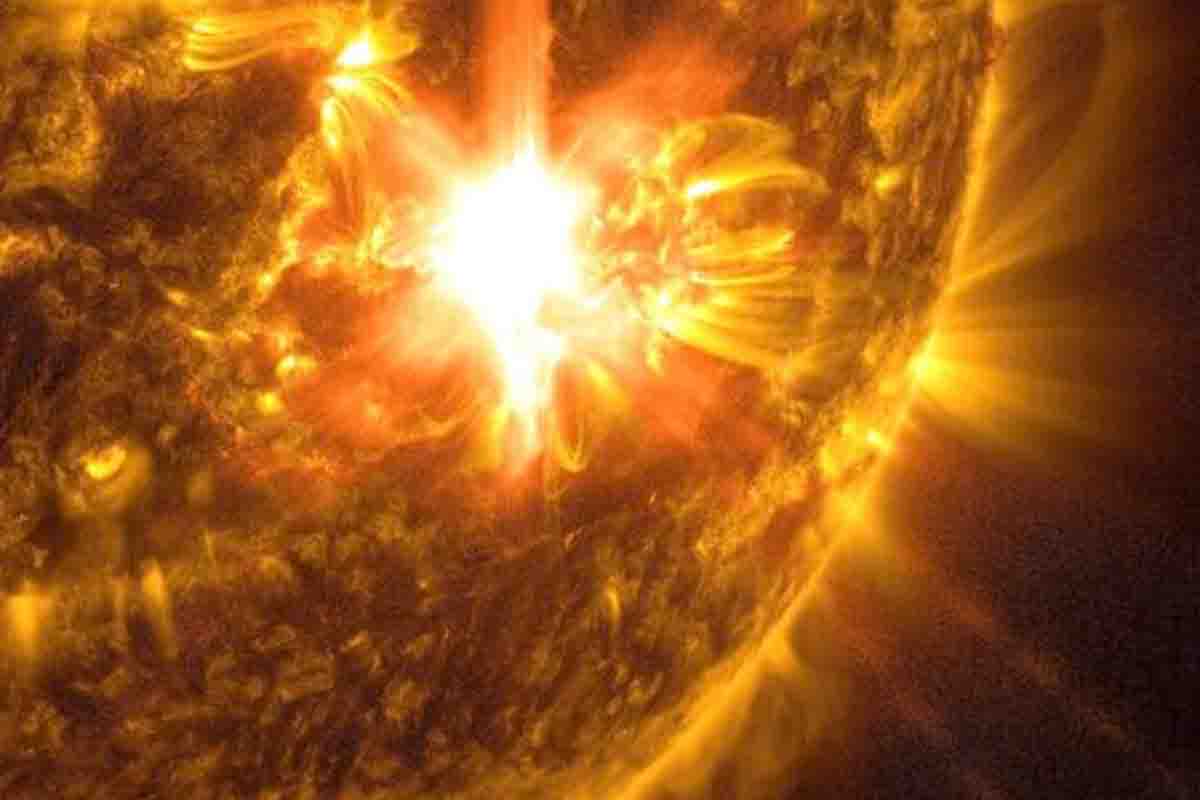 Il Sole preoccupa la NASA con le sue tempeste solari "imprevedibili ...